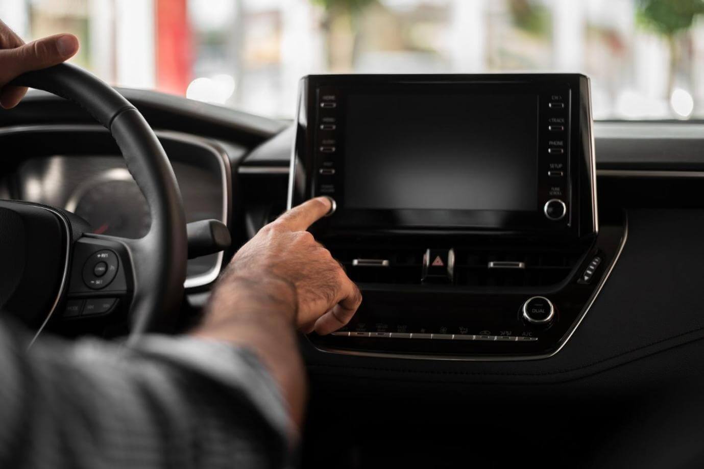 Best Wireless CarPlay Adapters & AI Boxes in 2026: Stream Netflix & Yo